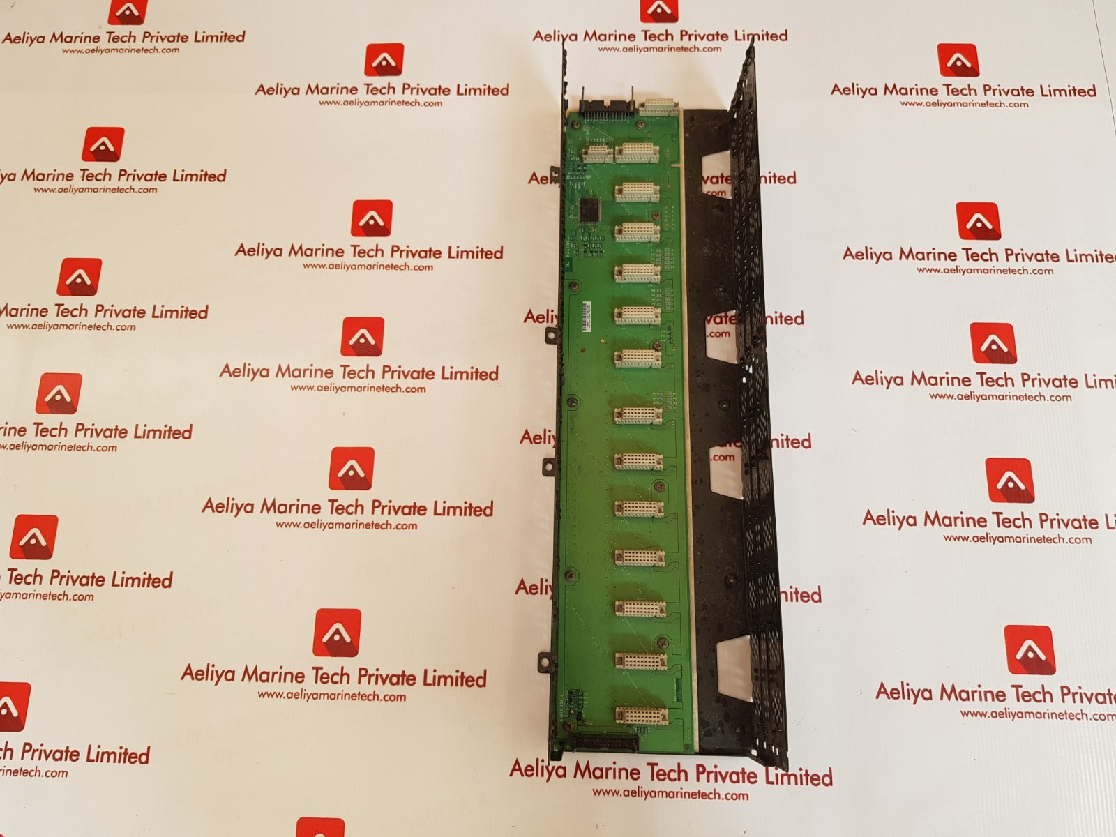 961774 C01 BASE CNC Circuit Board 99279-409 0350 (Not Working) – Aeliya Marine Tech