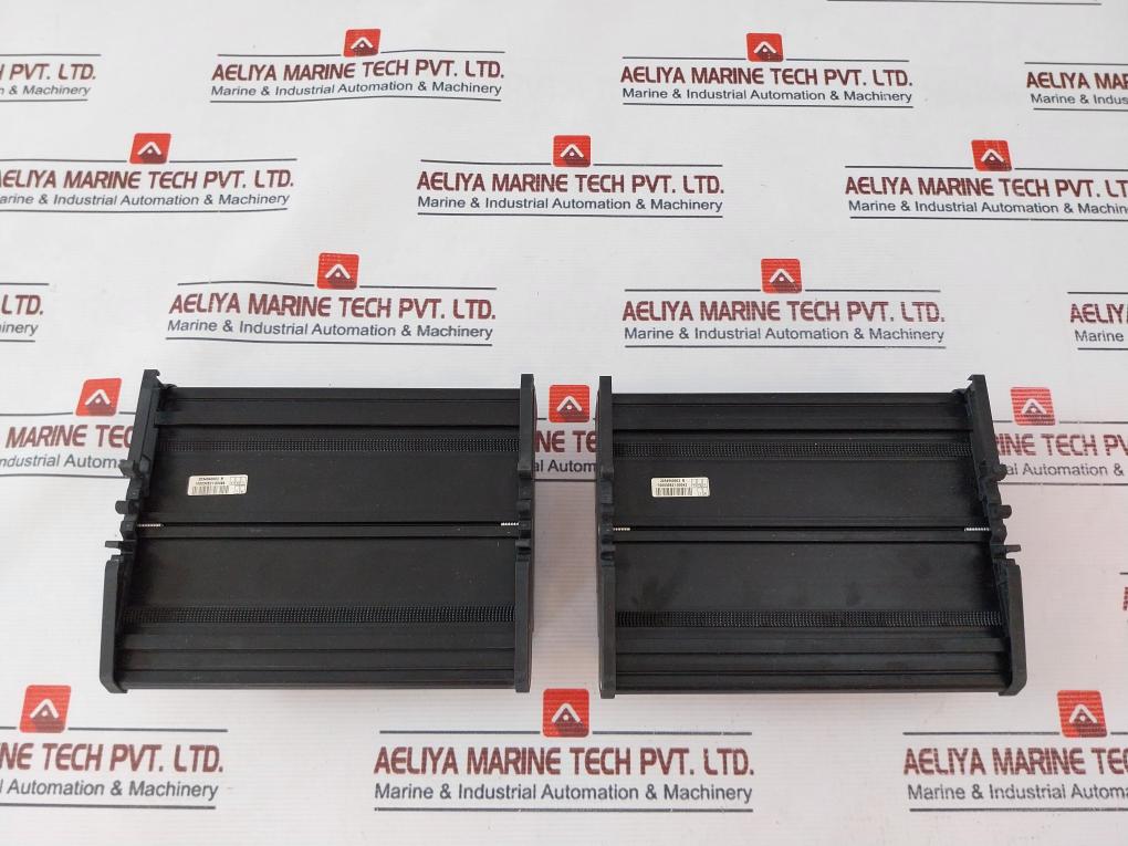 Deif Iom 220 Analog Output Module 12/24V, 2A, Class 2 – Aeliya Marine Tech