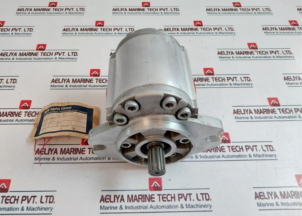Favelle Favco AHAX-0021-3000 Pump Cooling Oil Gearbox – Aeliya Marine Tech