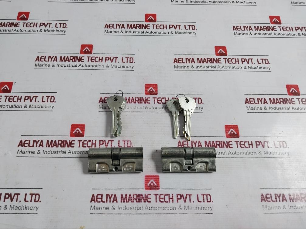 Metal Crafts Brass Main Door Locks Lever With 4 Keys For Bedroom Lock ...