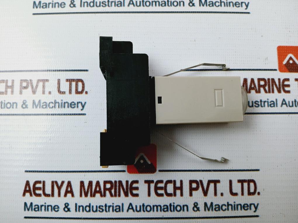 Omron H3Y-4-c Solid State Timer With Socket Szm-smf – Aeliya Marine Tech