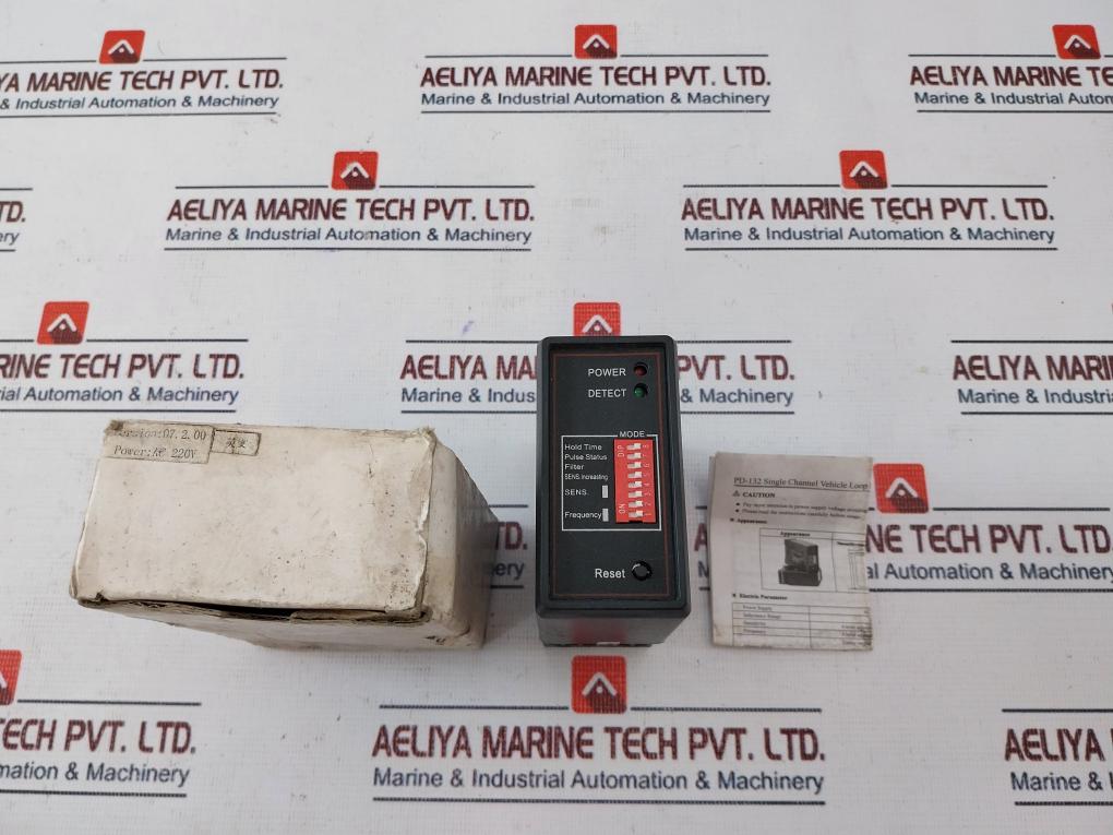 Pd-132 Single Channel Vehicle Loop Detector With Base 10A 400Vac ...