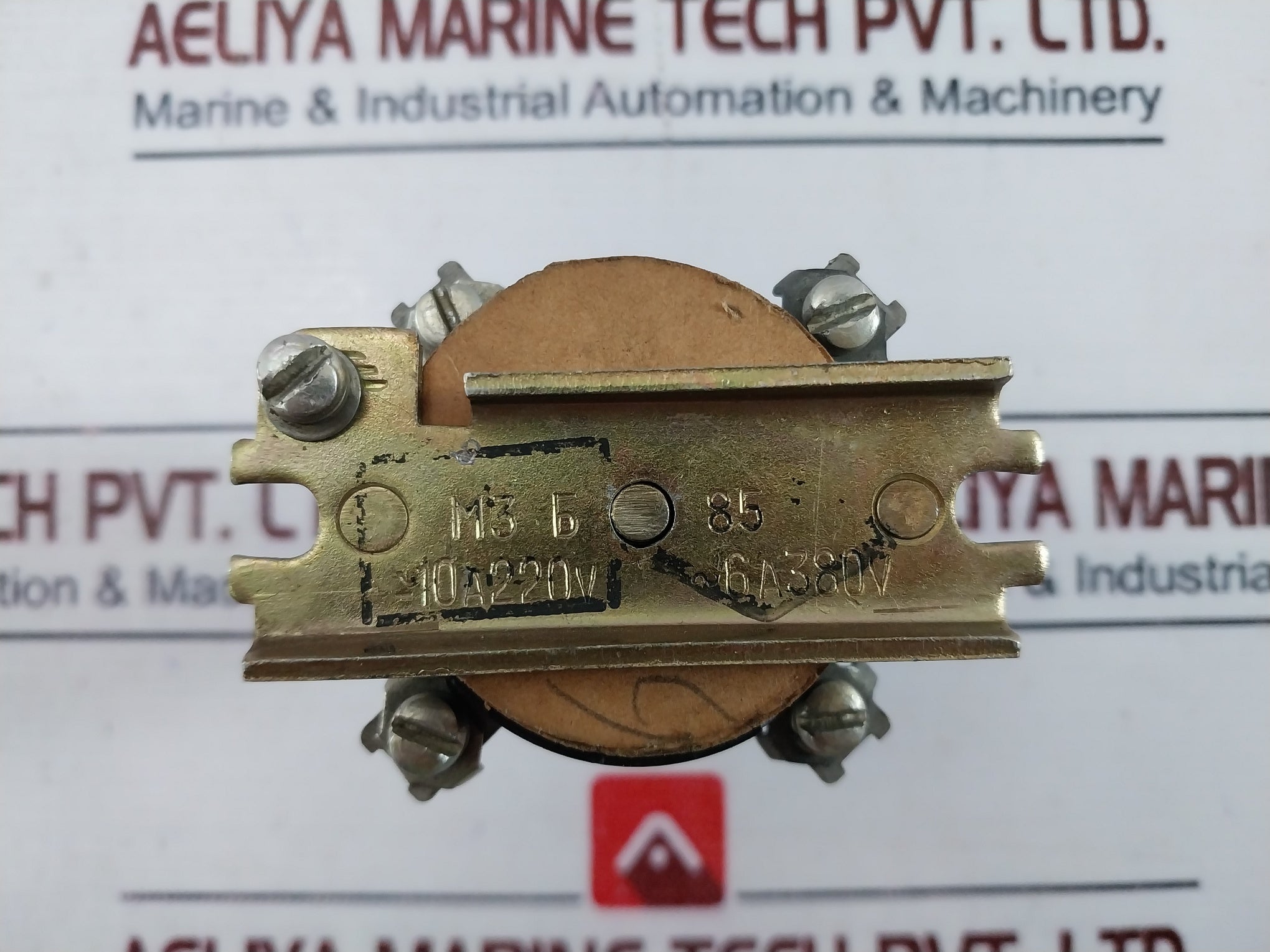 PV2-10 Marine Rotary Type Switch 6A 380V 10A 220V – Aeliya Marine Tech