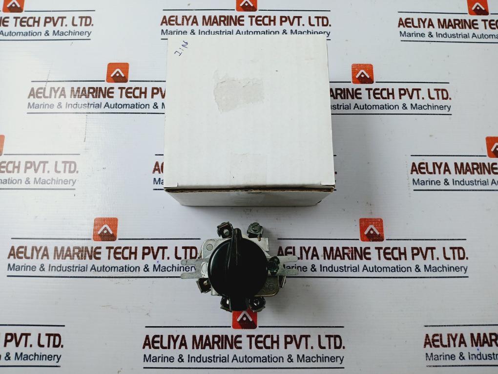 Santon SRP 136MA60 Rotary Switch 16A 440V – Aeliya Marine Tech