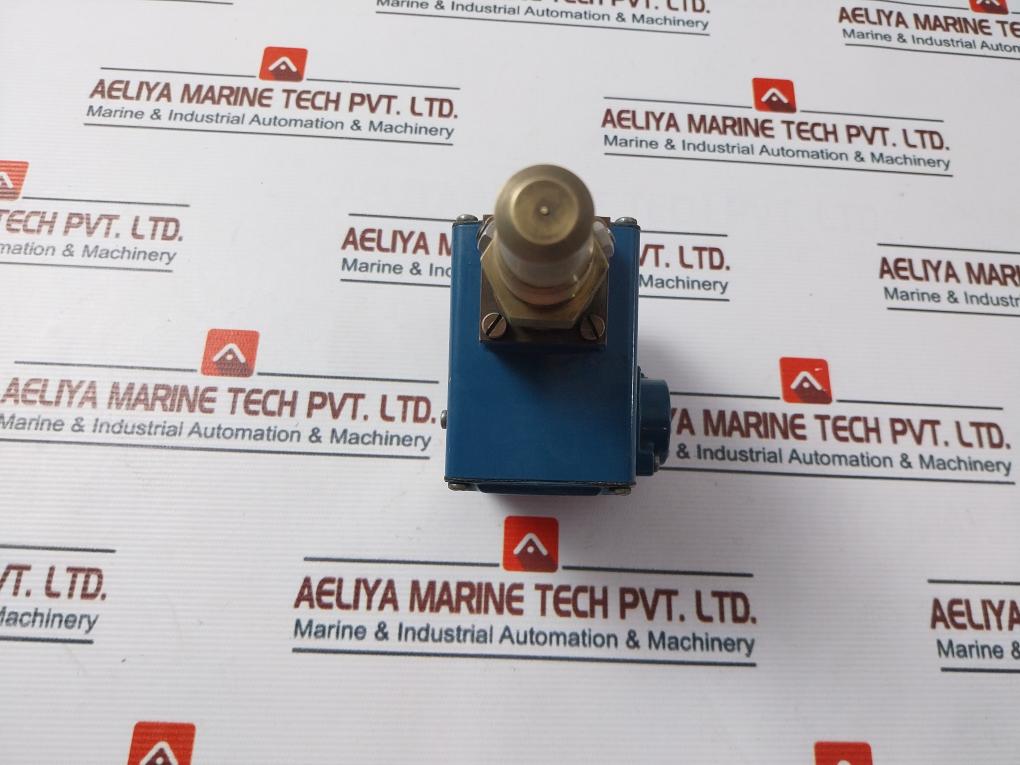 Amot Controls 4140Dk1E00Ee3-ee Temperature Switch 66-87 C – Aeliya ...