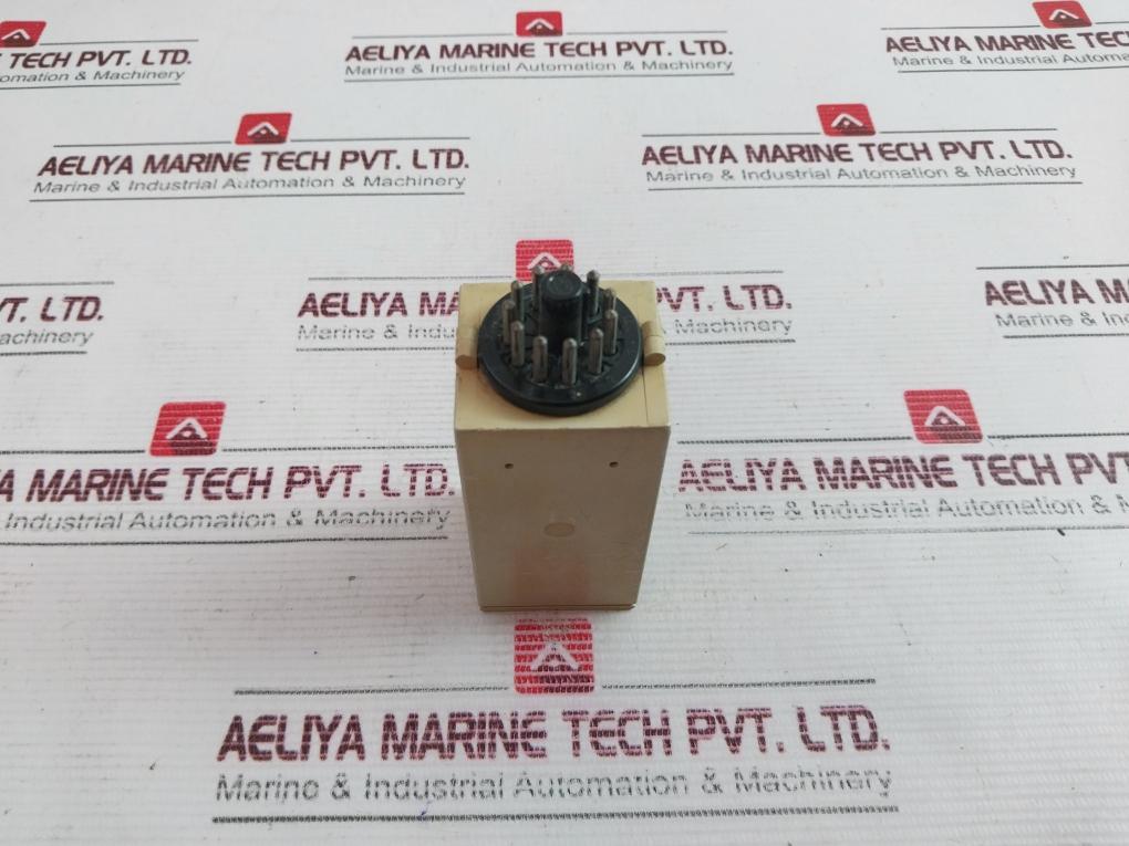 Comat Vsr 4 Amplifier Relay 220V 10A – Aeliya Marine Tech®
