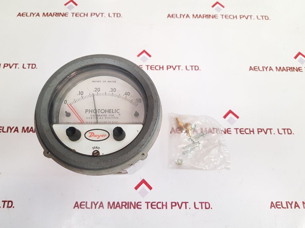 Dwyer 3000-0C Photohelic Pressure Switch – Aeliya Marine Tech