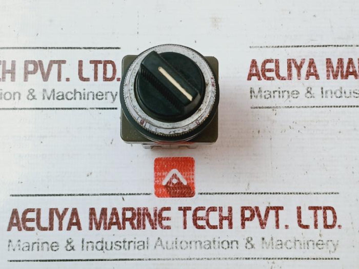Idec Asn 41-10370 Selector Switch Ac125V 5A/Ac300V 3A – Aeliya Marine Tech