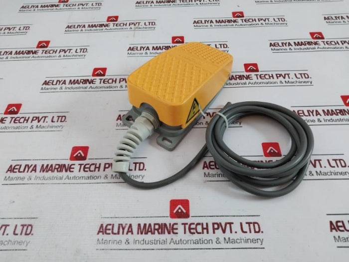 Kacon Hrf-md3 Foot Switch 10A 250Vac – Aeliya Marine Tech
