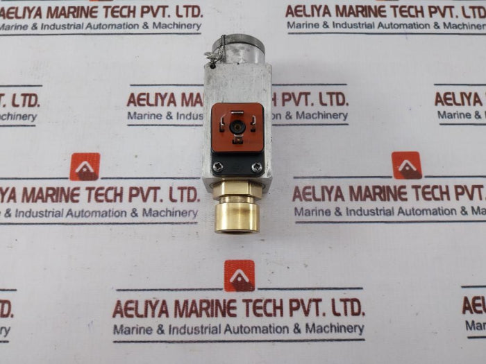 Oiltech Ds 302/Po/G Pressure Switch 300 Bar 24Vdc 5A/250Vac 5A – Aeliya ...