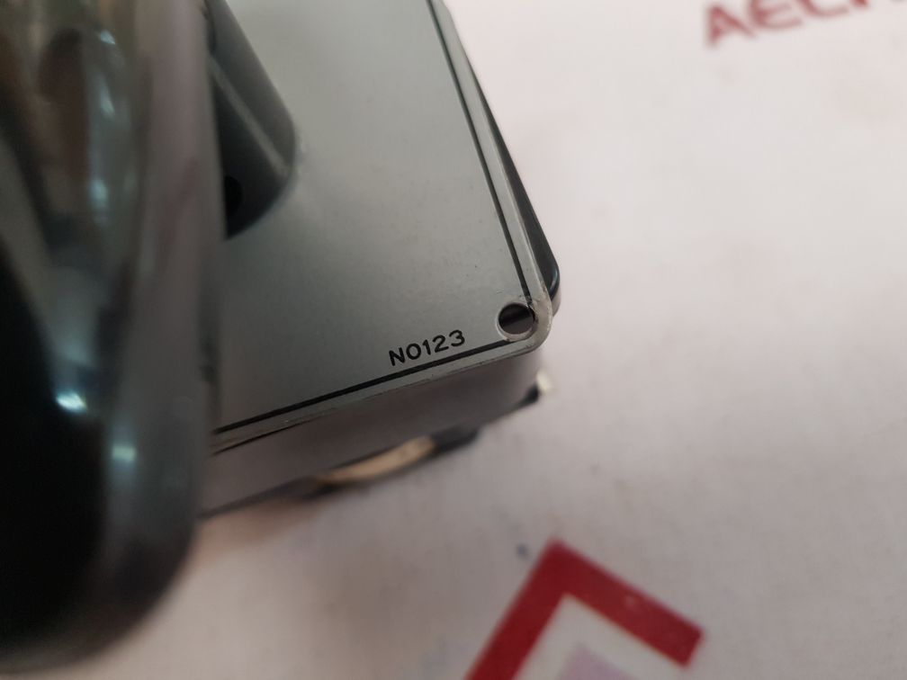 Seiko Electric Br 10 Selector Switch 600V 10A – Aeliya Marine Tech