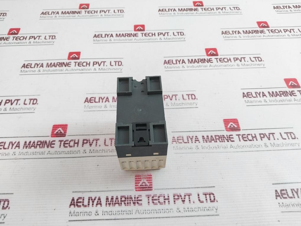 Telemecanique Rm4Ja32Mw Current Measurement Relay 24-240V 50/60Hz ...