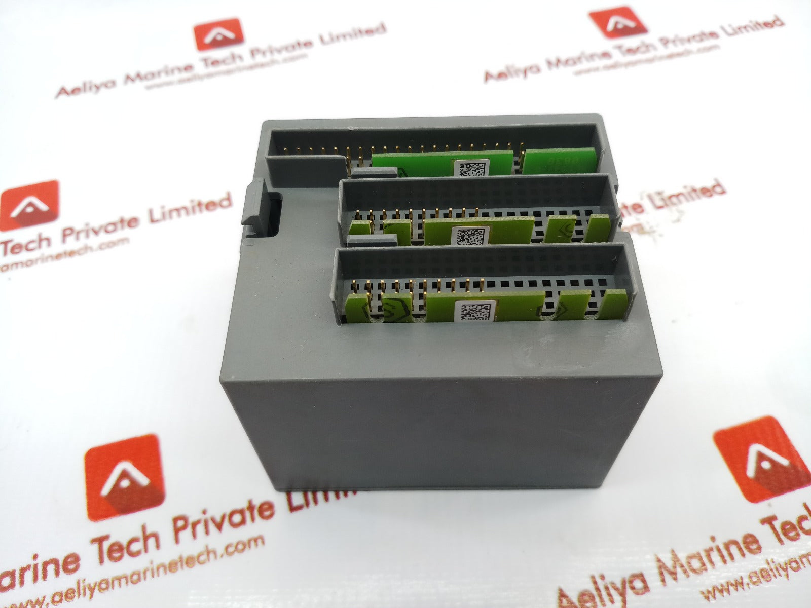 Abb Ci590 Redundant Bus Module 24 Vdc 0.5 A – Aeliya Marine Tech®