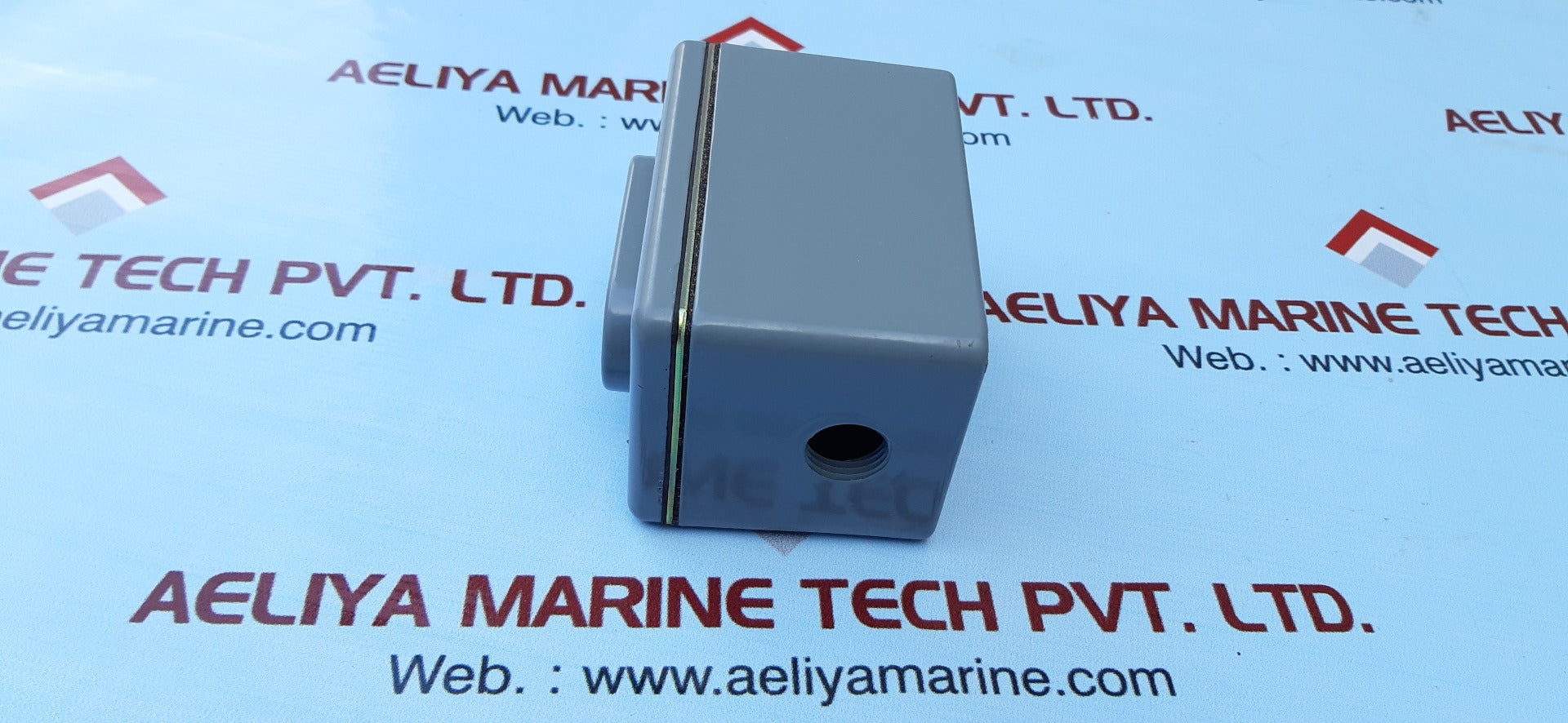 Square D class 9001 bw240 control station series a – Aeliya Marine Tech