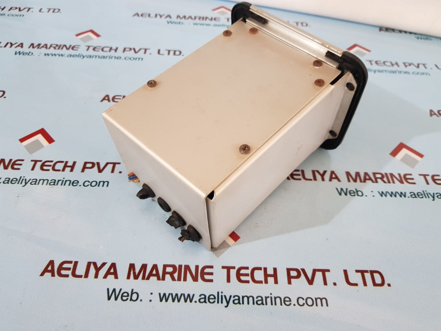 Wynstruments 1605-100 wiper control module – Aeliya Marine Tech®
