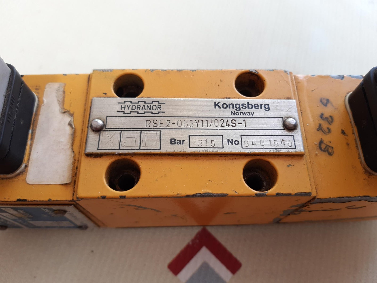 Hydranor kongsberg rse2-063y11/024s-1 hydraulic valve – Aeliya Marine Tech