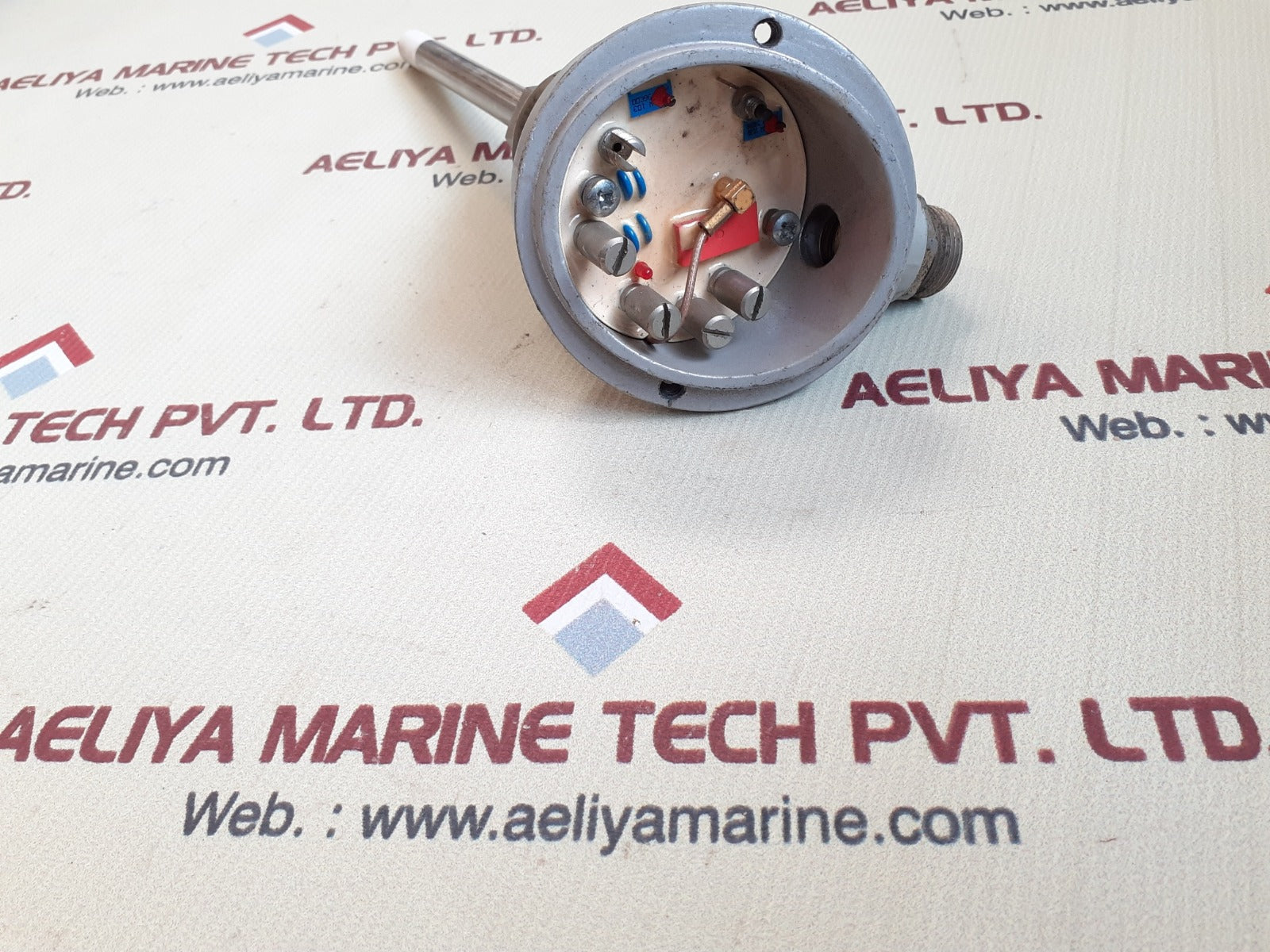 Kongsberg gl-3c/r-0-150 electronic level switch – Aeliya Marine Tech