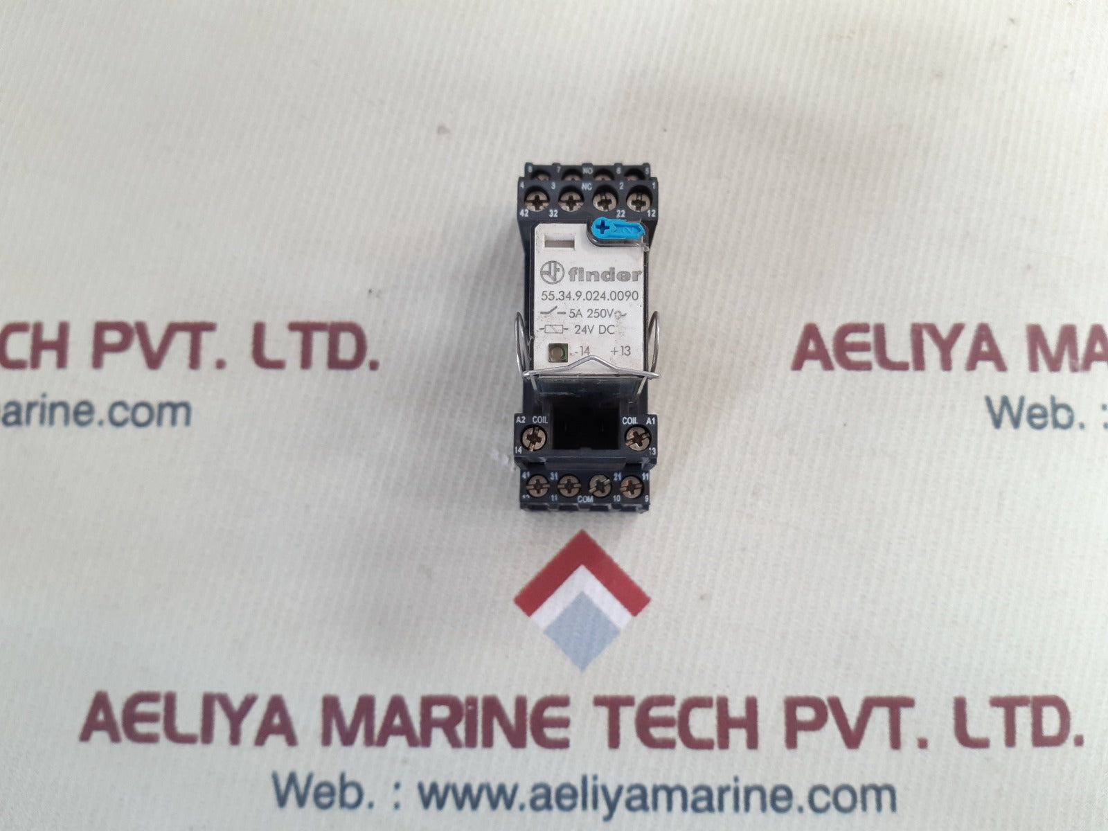 Finder 55.34.9.024.0090 relay base socket – Aeliya Marine Tech
