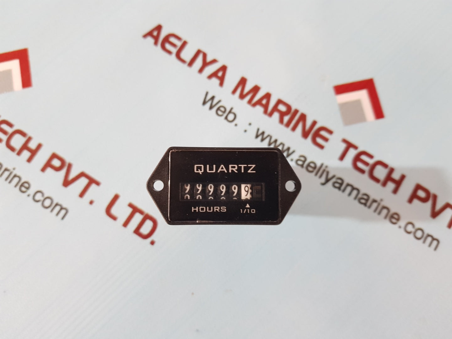 Redington 722-0001 hour meter – Aeliya Marine Tech®