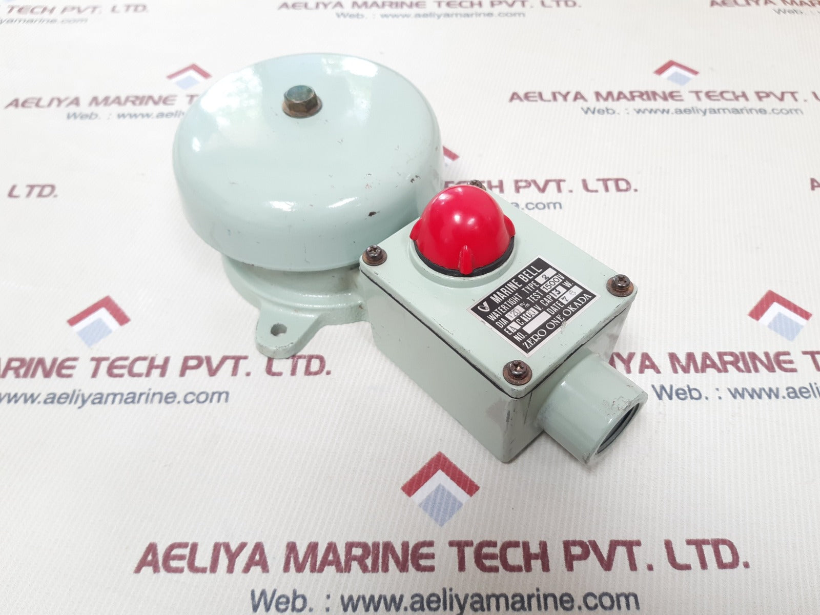 Zero One Okada Watertight Type 2 Marine Bell Cap 13 W – Aeliya Marine Tech