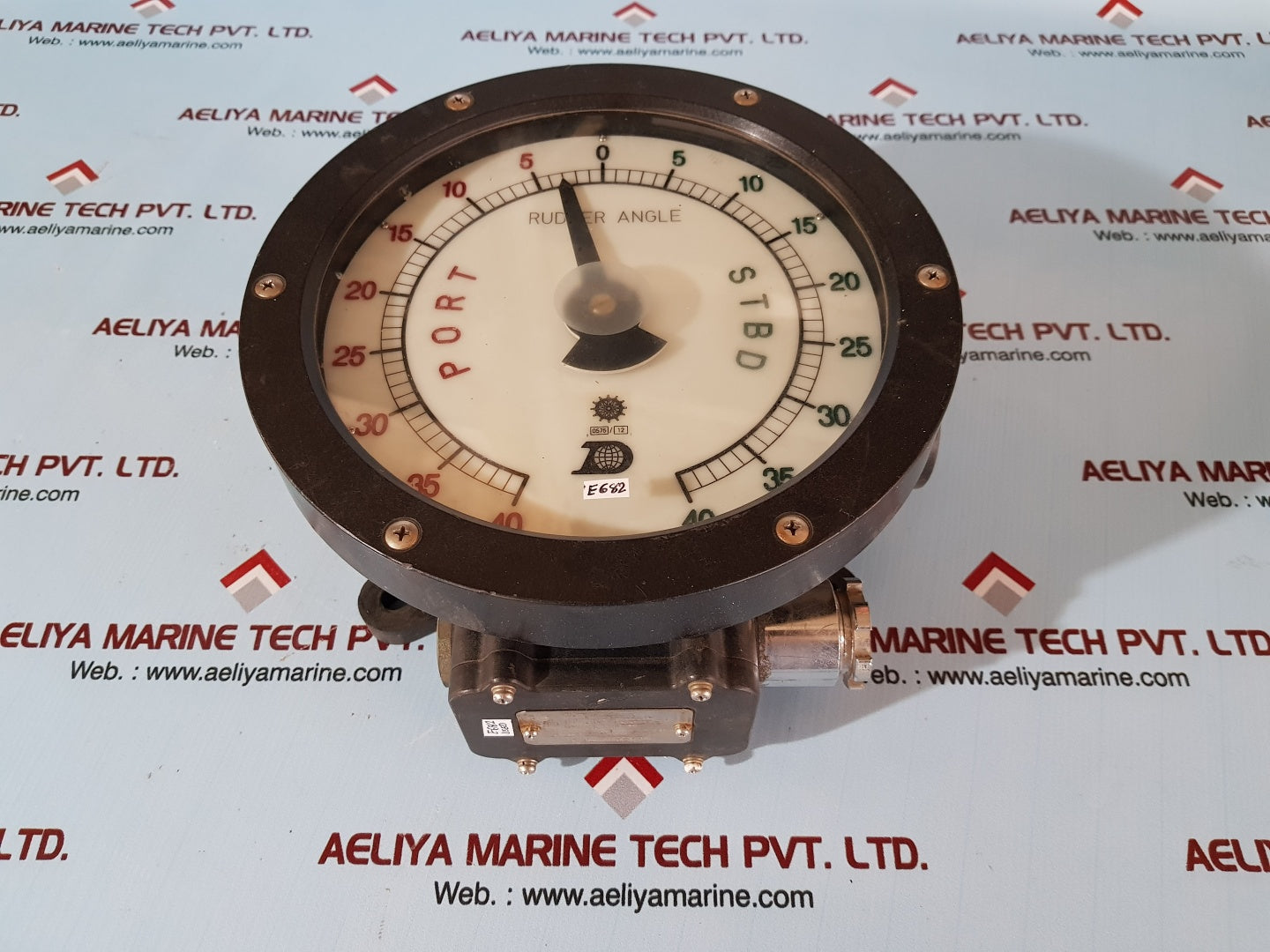 Daeyang sd 200 rudder angle indicator vintage – Aeliya Marine Tech