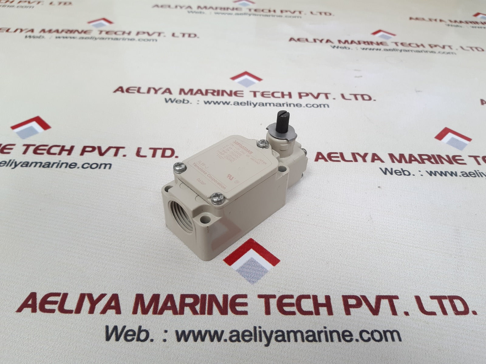 Yamatake 1ls9-j micro switch 125-250vac – Aeliya Marine Tech
