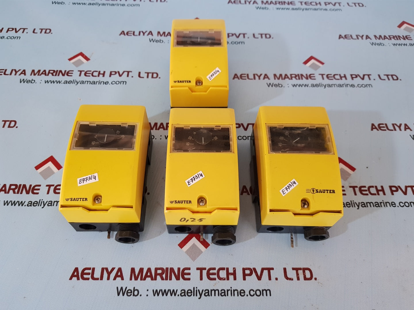 Sauter rak582.4/3728 thermostat – Aeliya Marine Tech