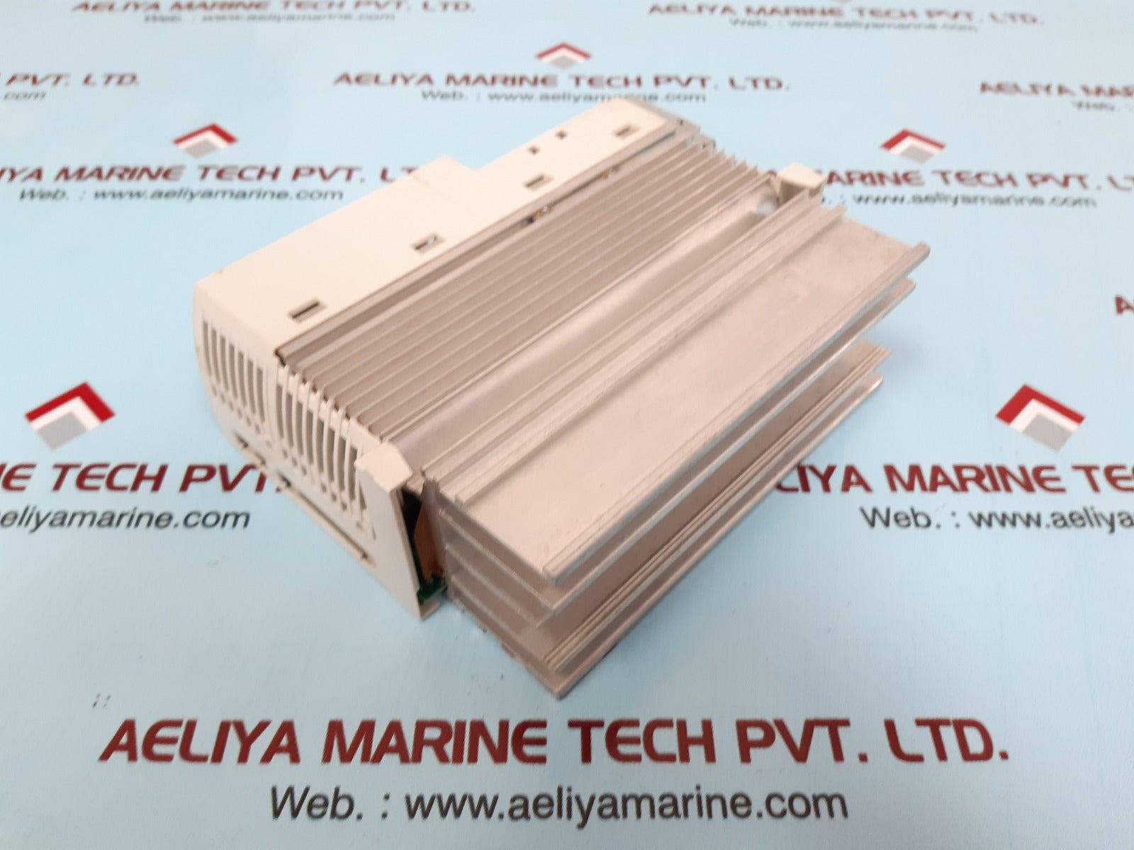 Lenze hans-lenze-str.1 inverter 13127094 – Aeliya Marine Tech