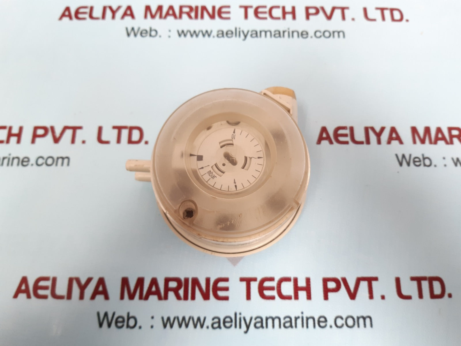 Huba 604.99501 pressure switch Ceb 13014832 – Aeliya Marine Tech