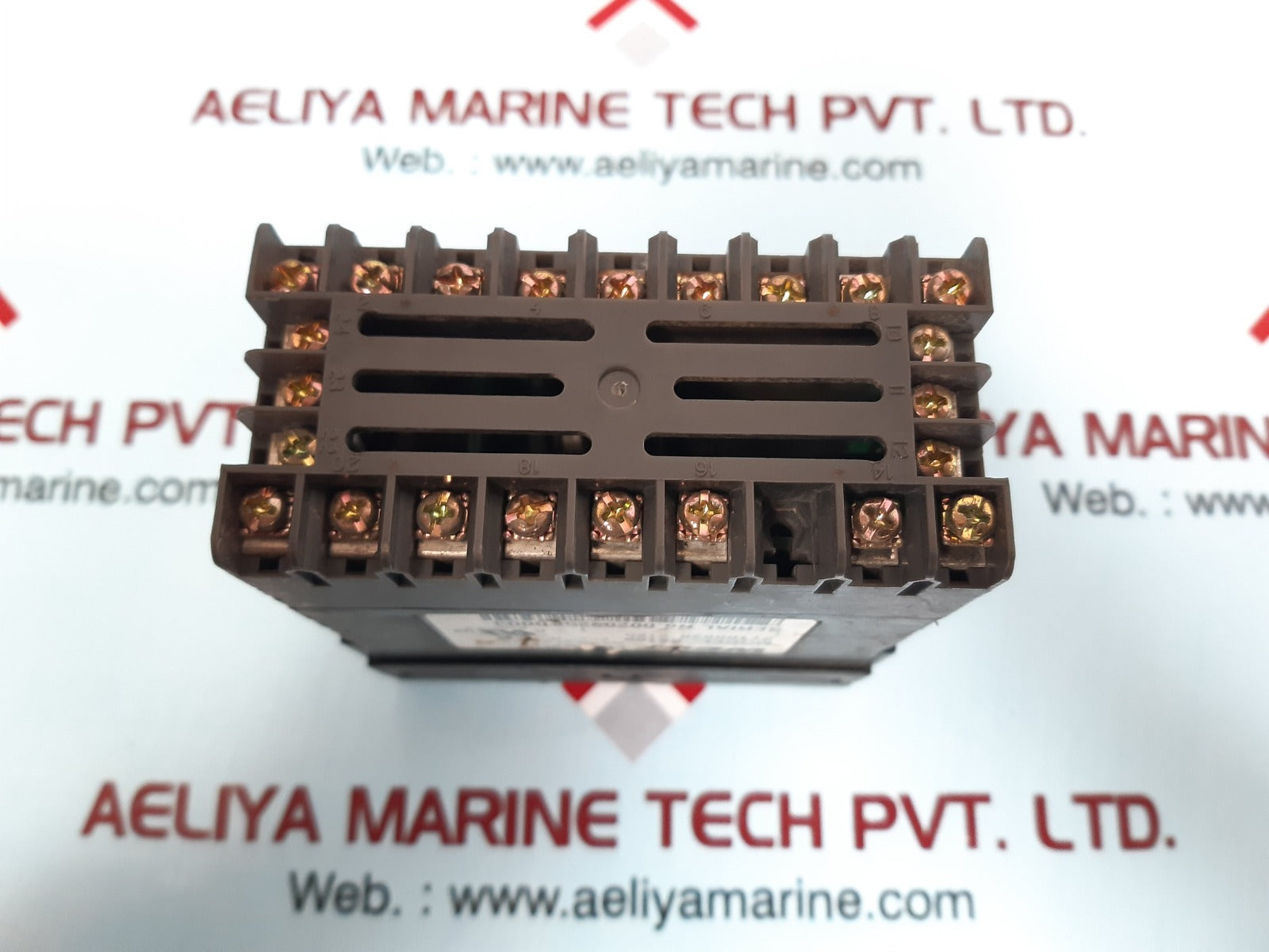 West p8100 temperature control solutions – Aeliya Marine Tech