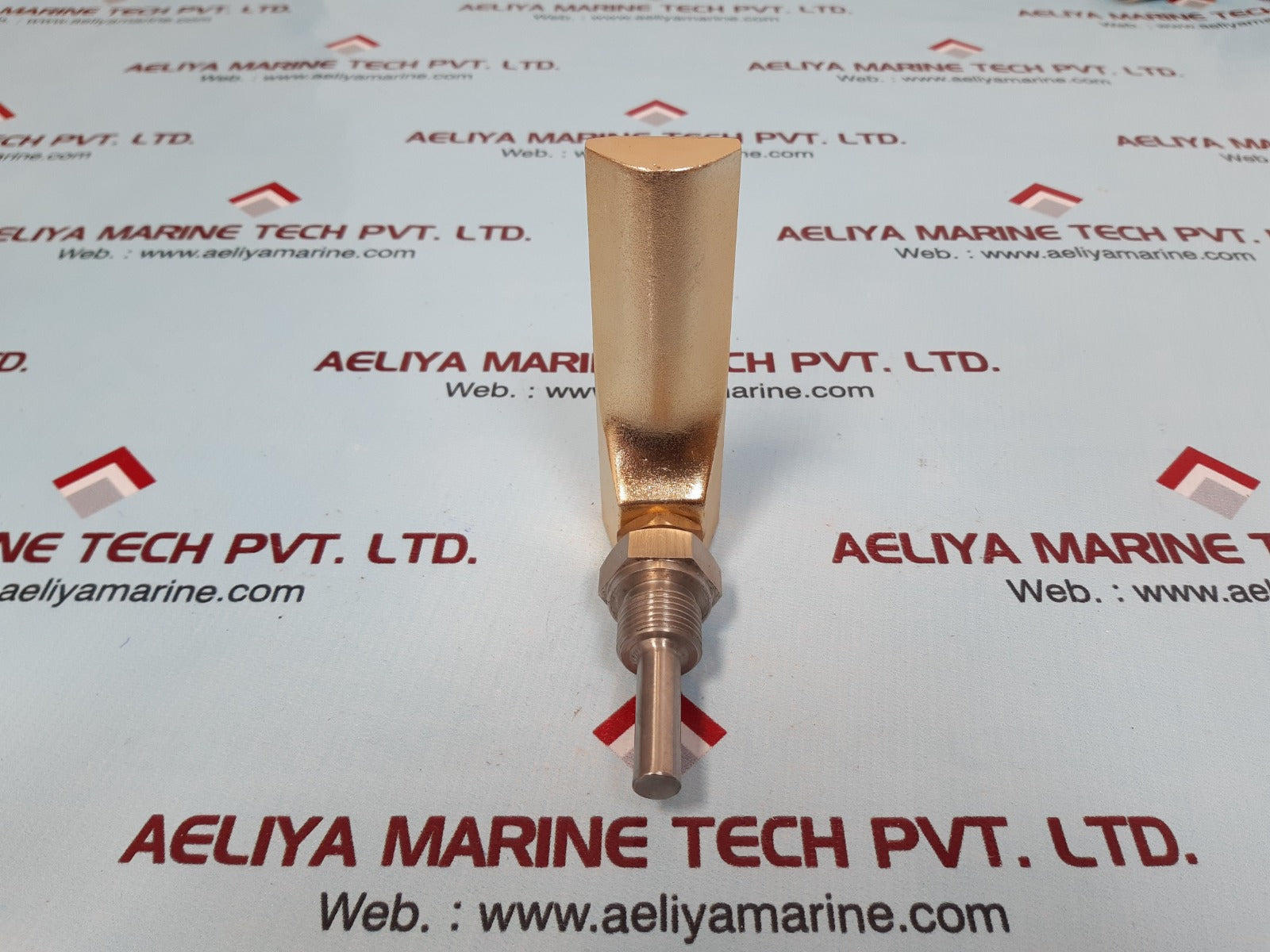 Scotts Marine Engine Gauge Thermometer 50-150 F 200 – Aeliya Marine Tech