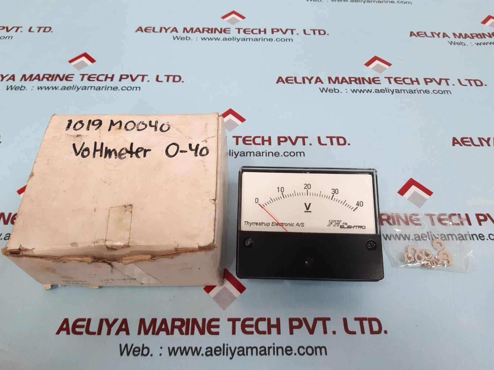 Fn Elektro St-100 Volt Meter Dc 40V – Aeliya Marine Tech