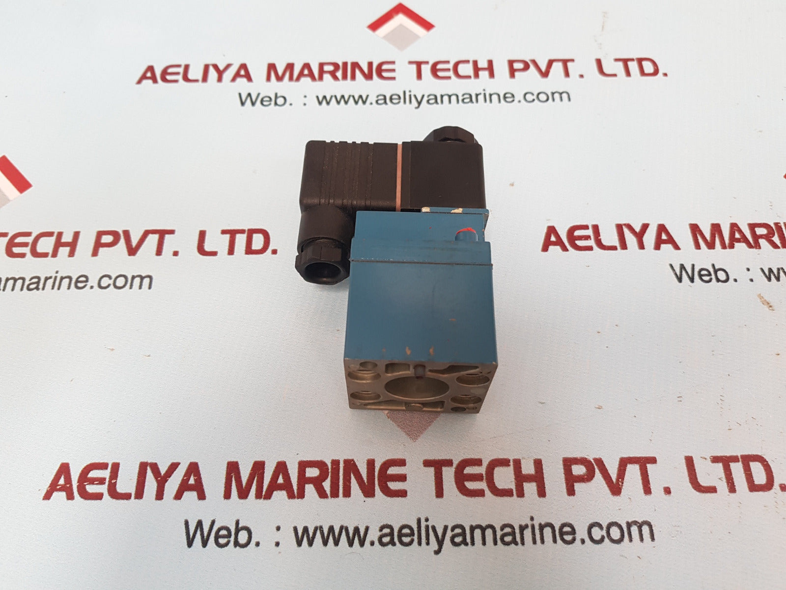 3722260220 Pneumatic Directional Valve – Aeliya Marine Tech