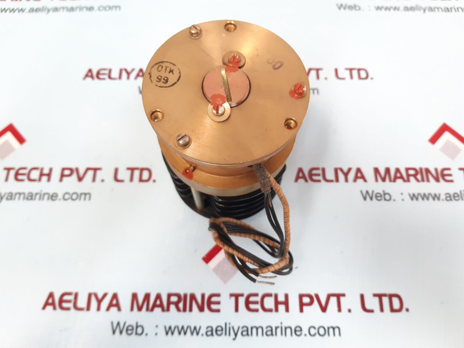 Yph-423/1Y3 Carbon Voltage Regulator – Aeliya Marine Tech