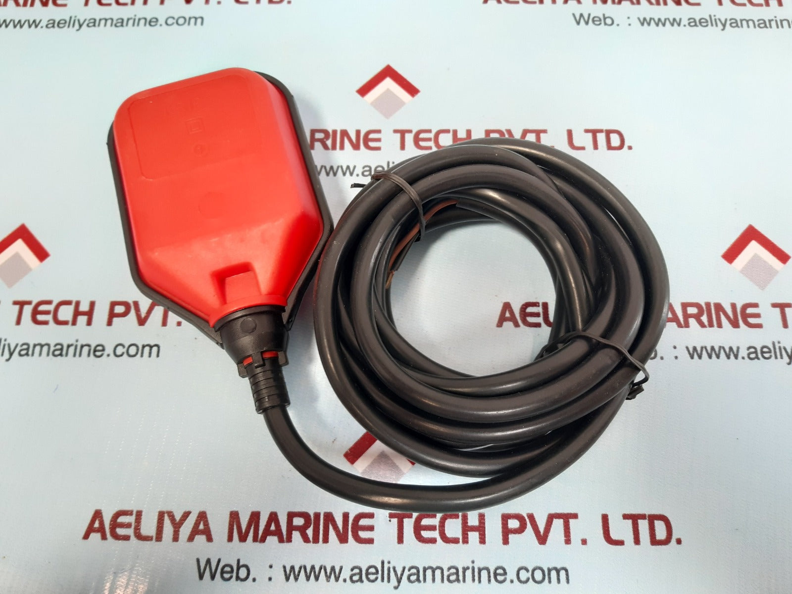 Kripal Float Switch Sensor Sump Fluid Tank Controller 16(4)Amp – Aeliya Marine Tech®
