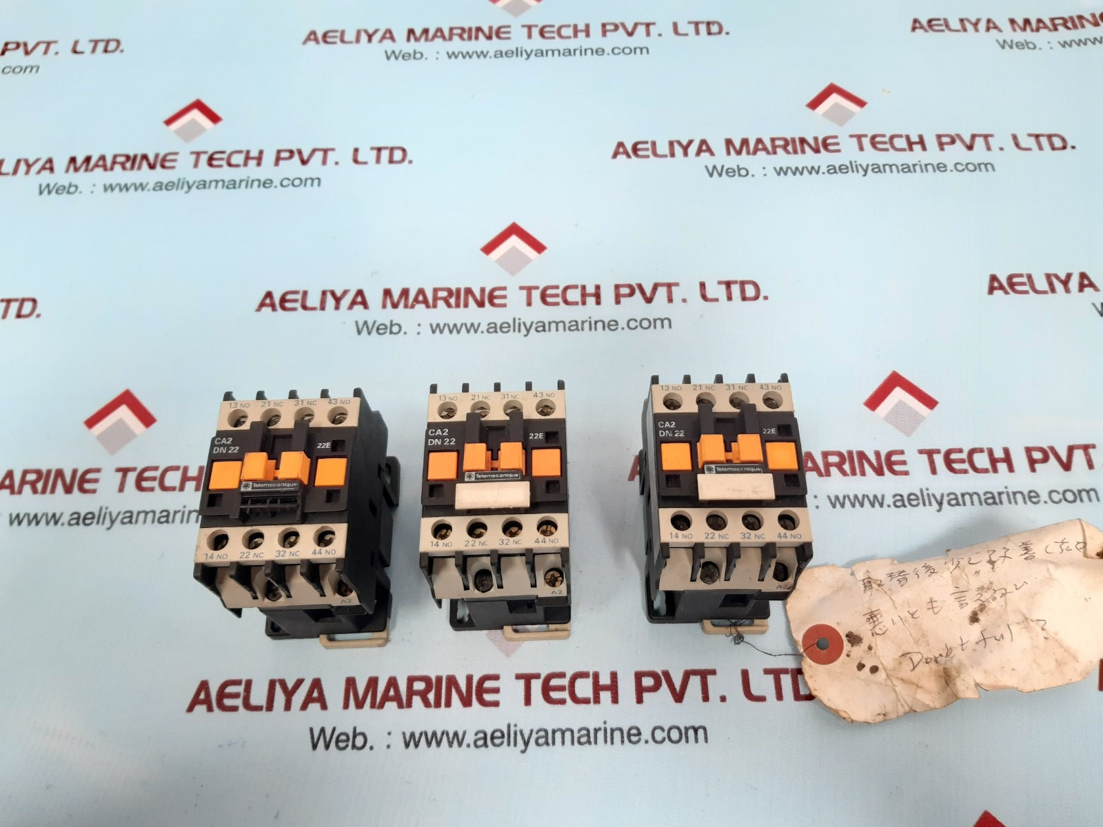 Telemecanique Ca2 Dn22 Contactor Relay 24V 50/60Hz 600V Ac Max – Aeliya ...