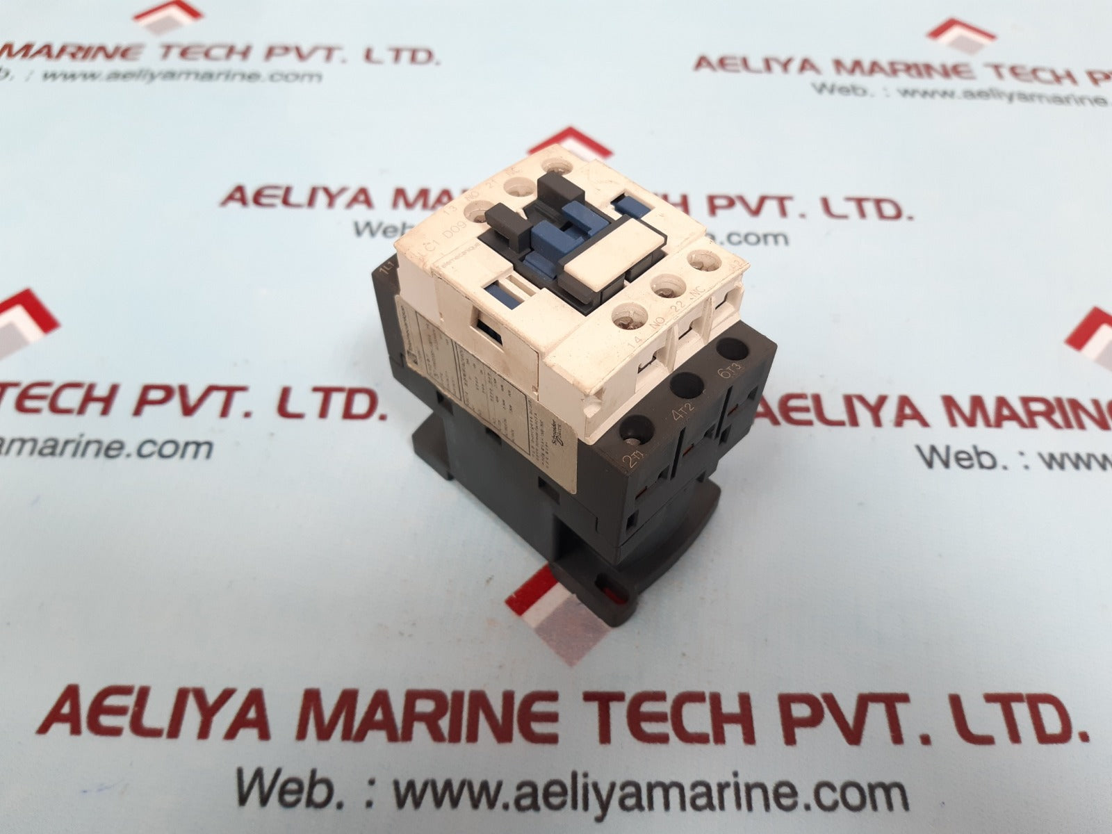 Schneider Electric/Telemecanique Lc1 D09 Contactor 600V A.C. Max ...