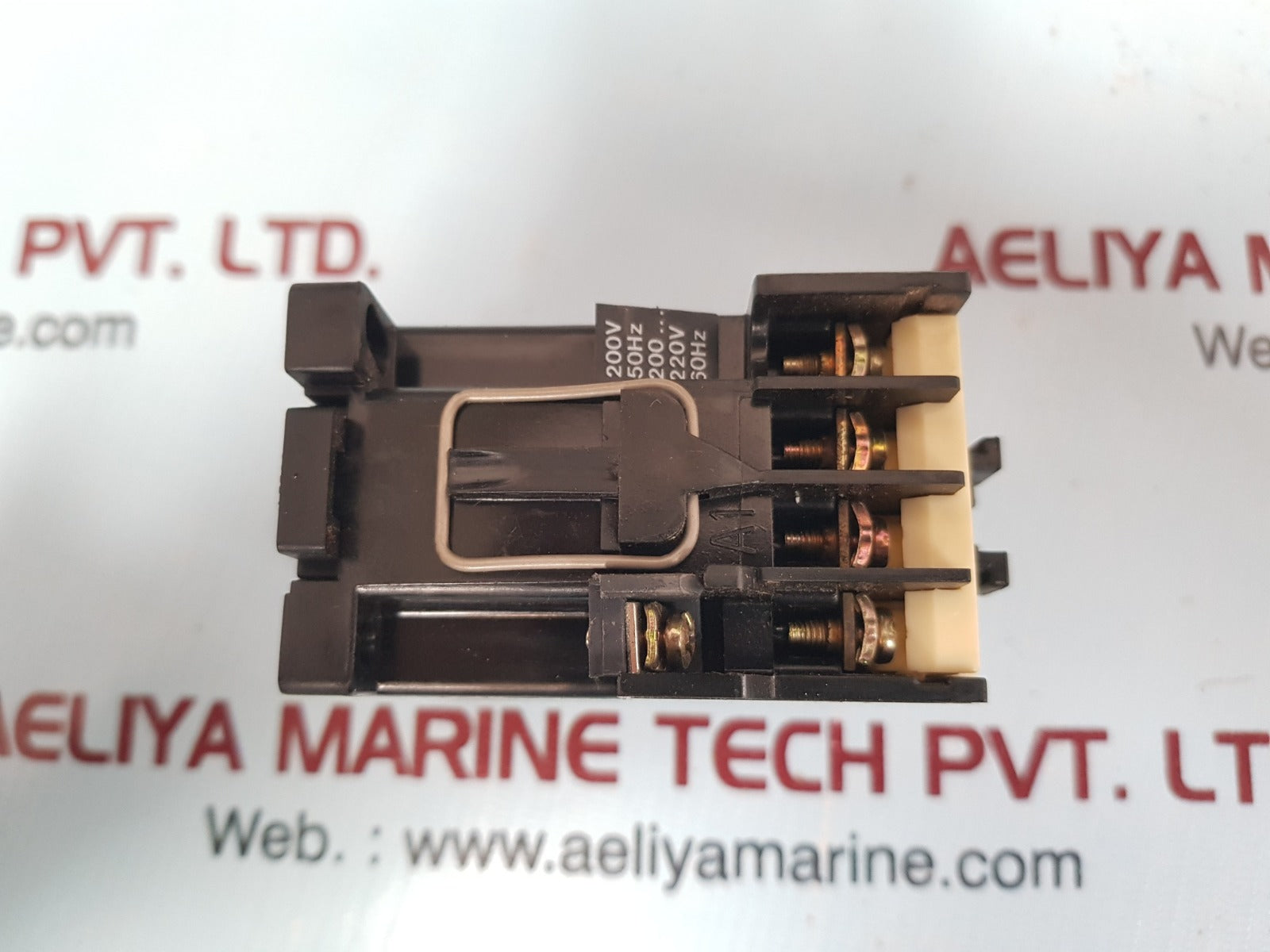 Hyundai Hmx 22 Ac Control Relay 200V 50Hz – Aeliya Marine Tech