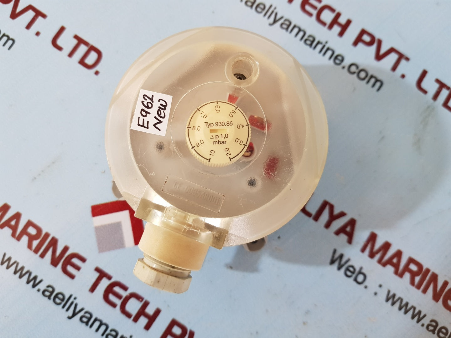 Sauter 930.85 air differential pressure switch – Aeliya Marine Tech