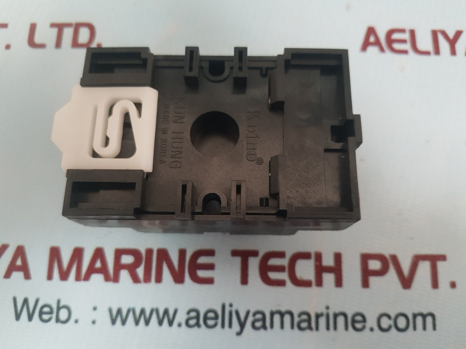 Koino Kh-tdr-r11 Socket Relay Control Switch – Aeliya Marine Tech