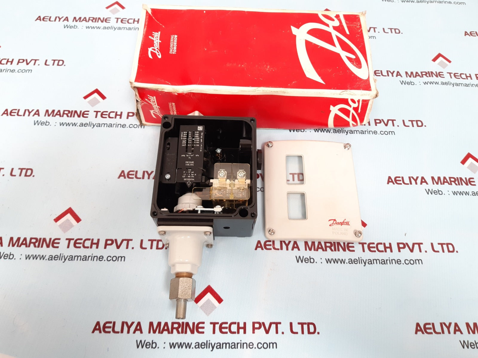 Danfoss 017-525566 pressure switch rt5 – Aeliya Marine Tech