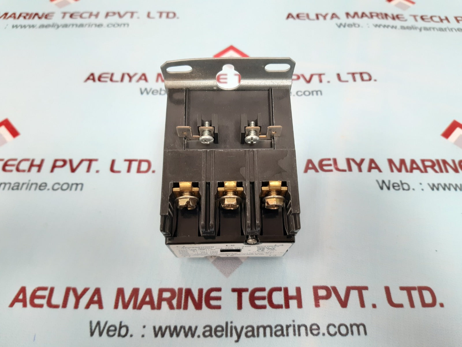Arrow hart 98 Magnetic control contactor acc330u30n – Aeliya Marine Tech