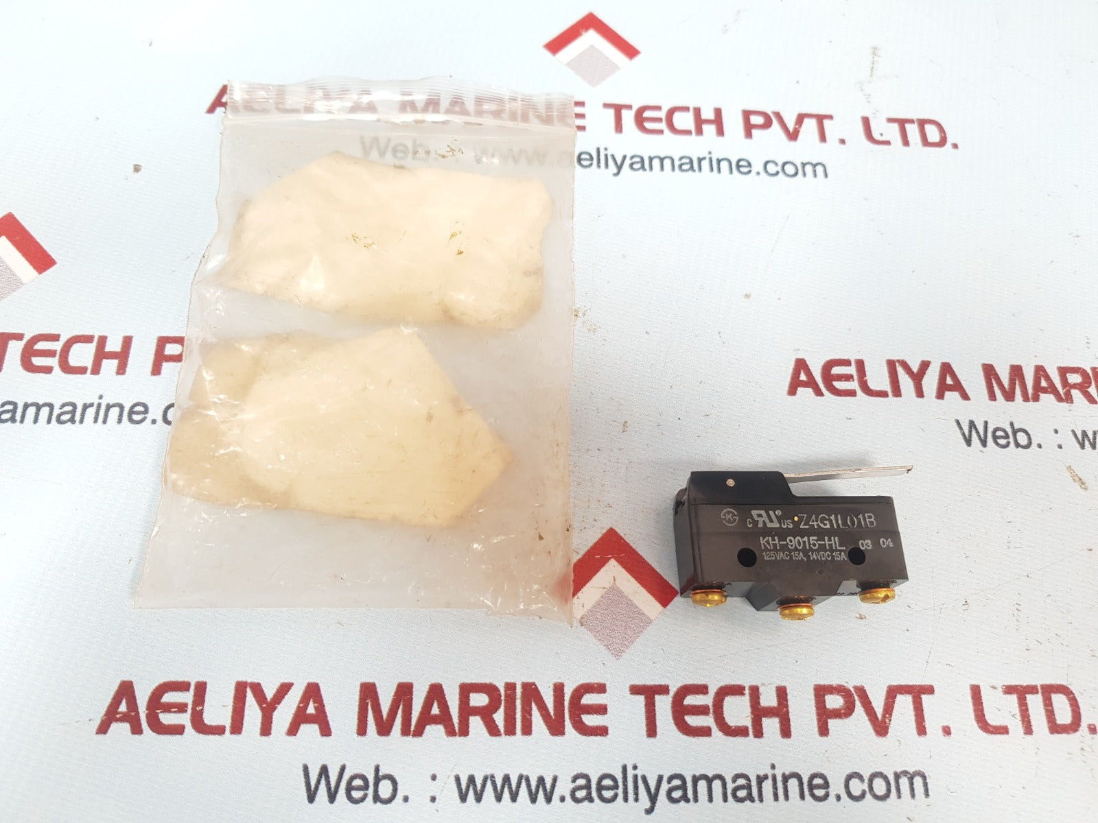 koino kh-9015-hl micro switch – Aeliya Marine Tech