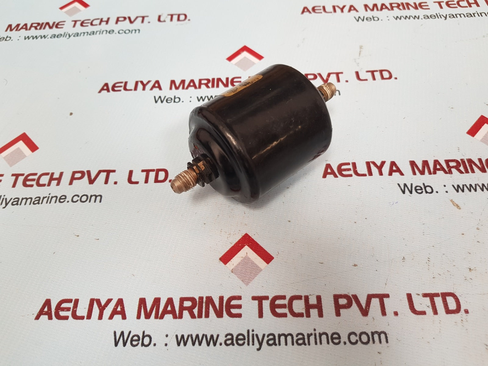 Parker 052 liquid line filter dryer – Aeliya Marine Tech