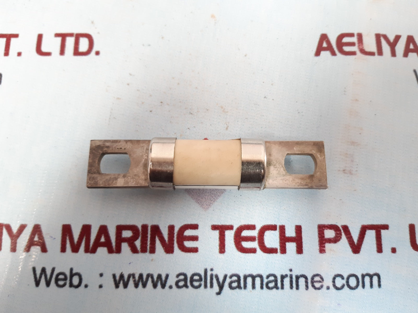 Set of 4x American ultra fuse fuse 500v – Aeliya Marine Tech