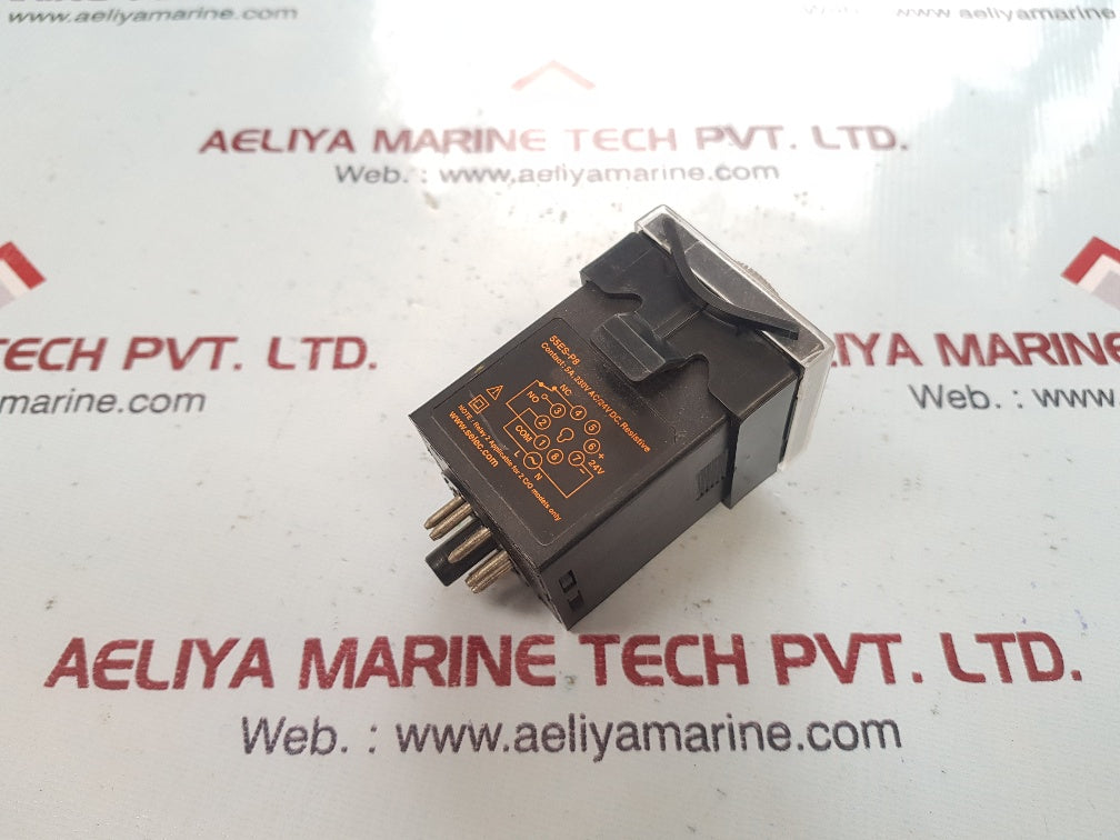 Selec 55es-p8-230 panel mounted timer – Aeliya Marine Tech