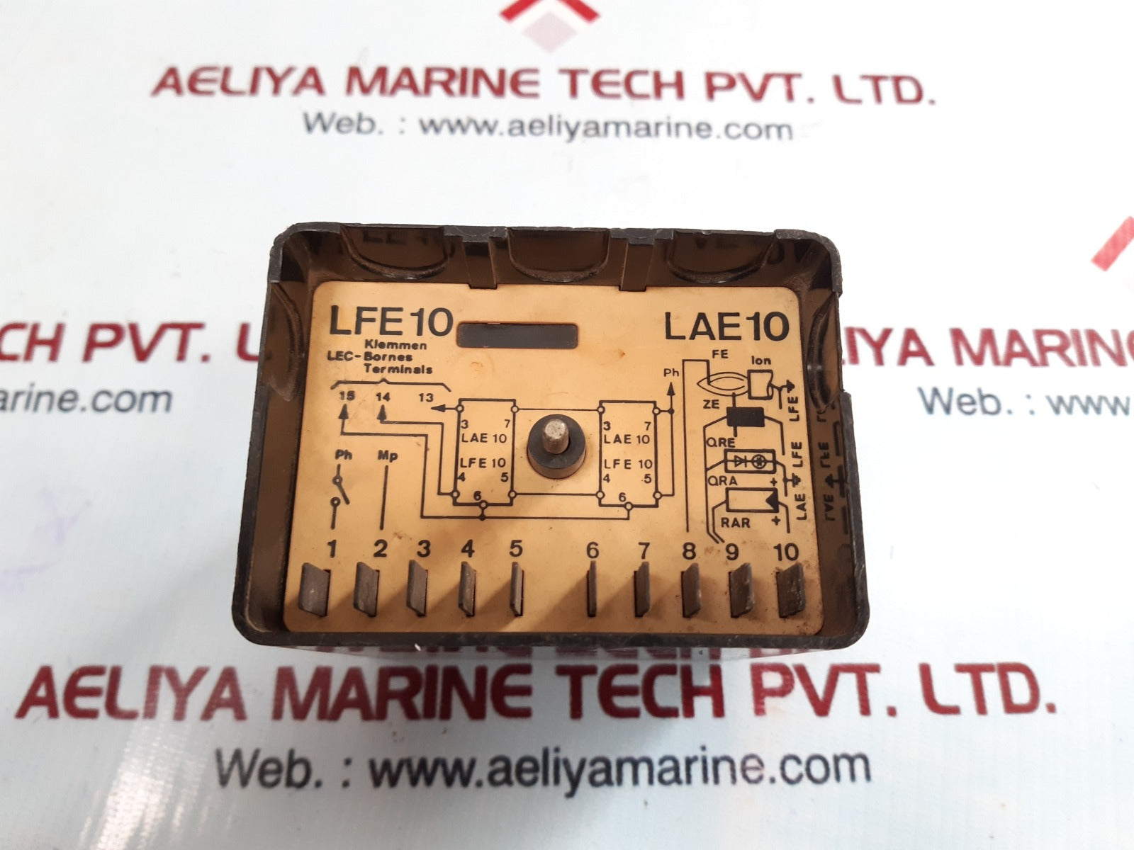 landis & gyr la e10 burner controller 220-240v – Aeliya Marine Tech