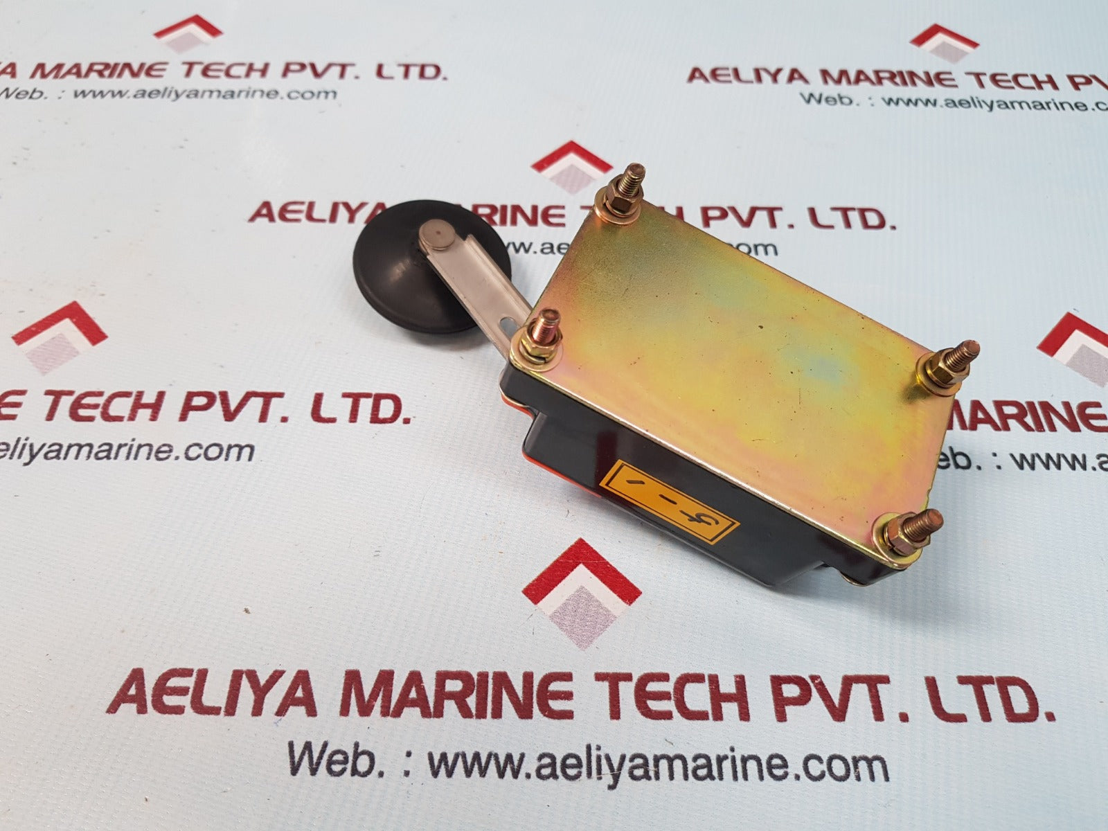 K-type(a.b) limit switch ac250v-15a dc125-1a – Aeliya Marine Tech
