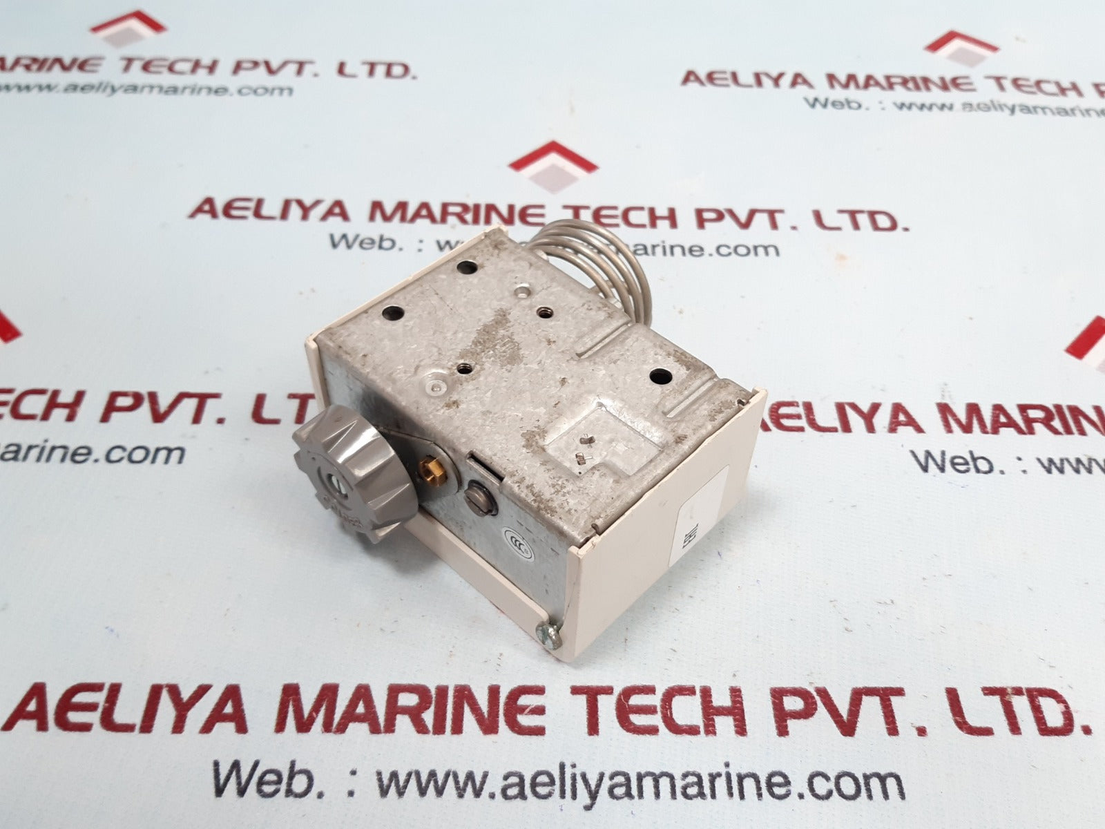 Danfoss kp 62 temperature control switch – Aeliya Marine Tech®