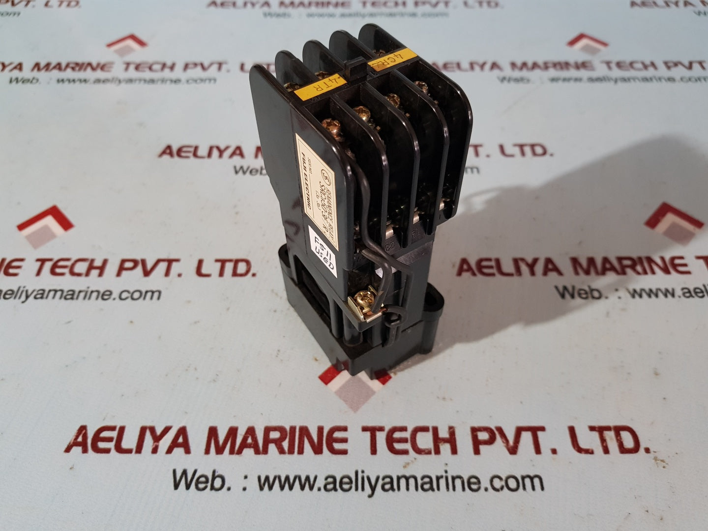 Fuji Electric Srca50-3F/R Remanence Relay Ac 200V – Aeliya Marine Tech